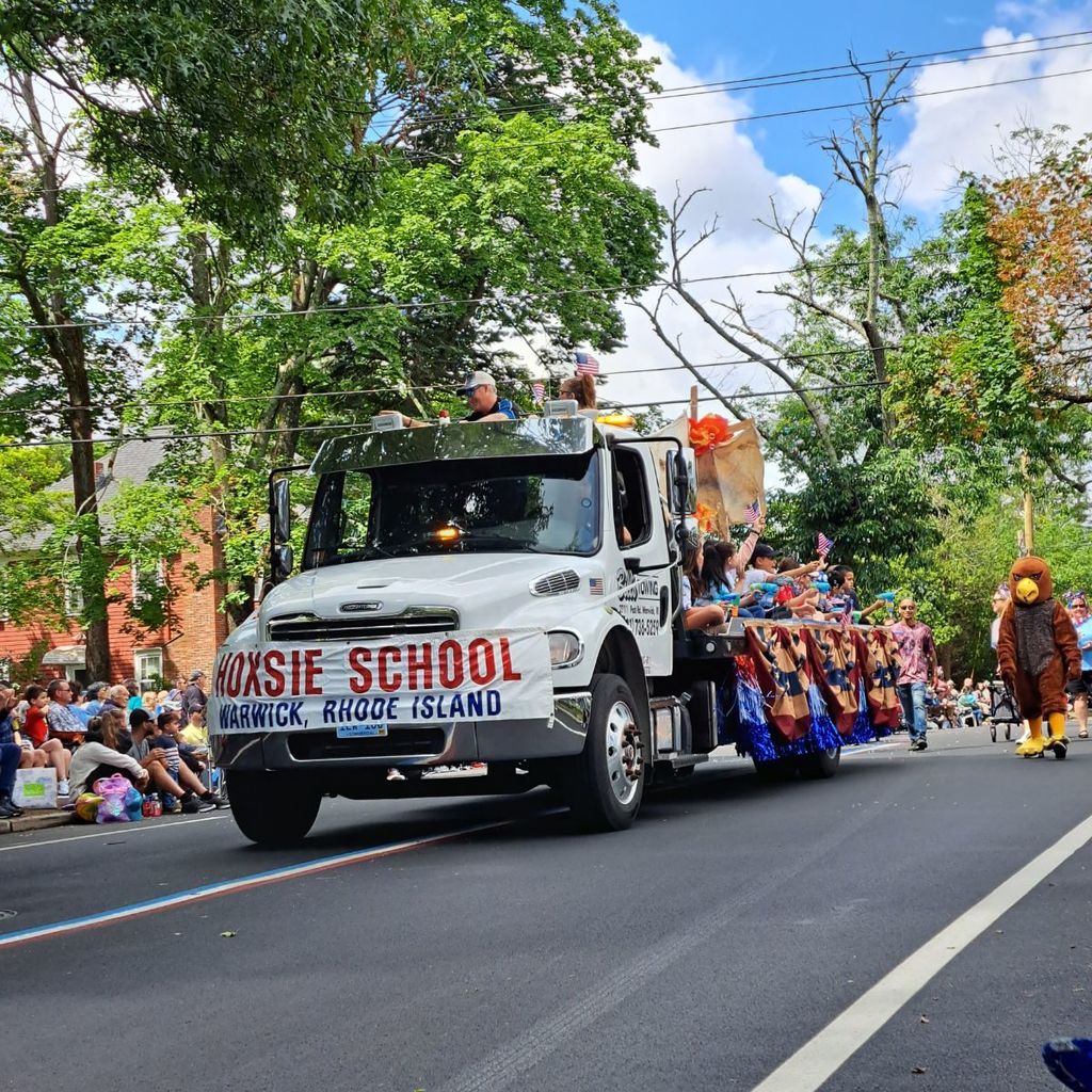 Live Feed | Hoxsie Elementary